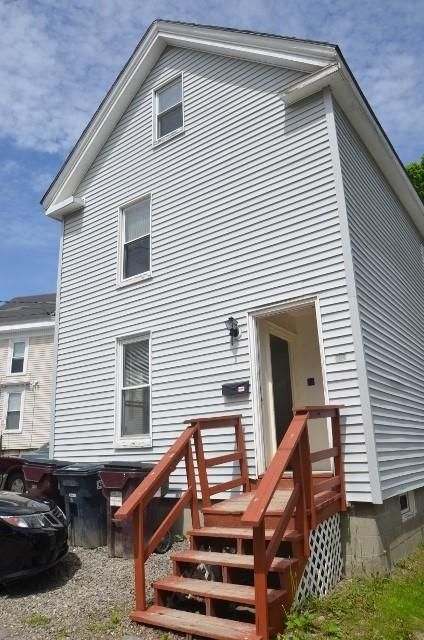 33 George St, Bangor, ME 04401 - See Est. Value, Schools & More