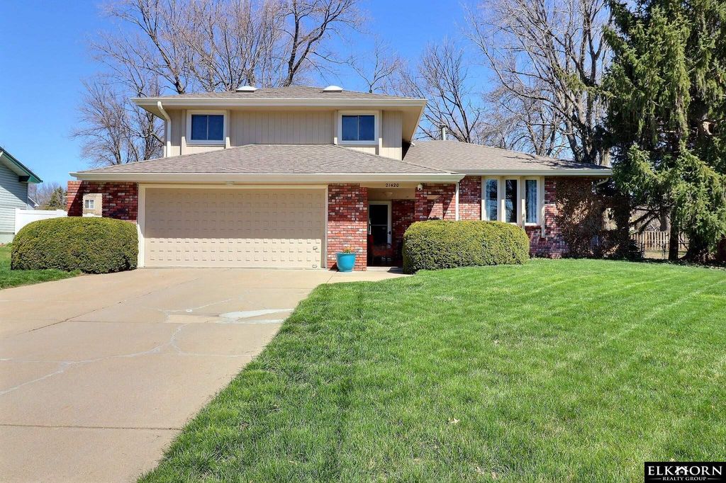 21420 Shamrock Cir, Elkhorn, NE 68022 - See Est. Value, Schools & More