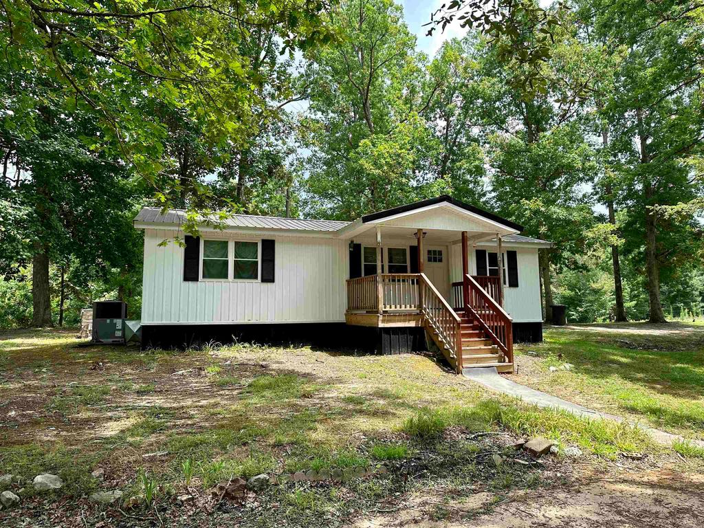 965 Sparks Ln, Bethel Springs, TN 38315 - See Est. Value, Schools & More
