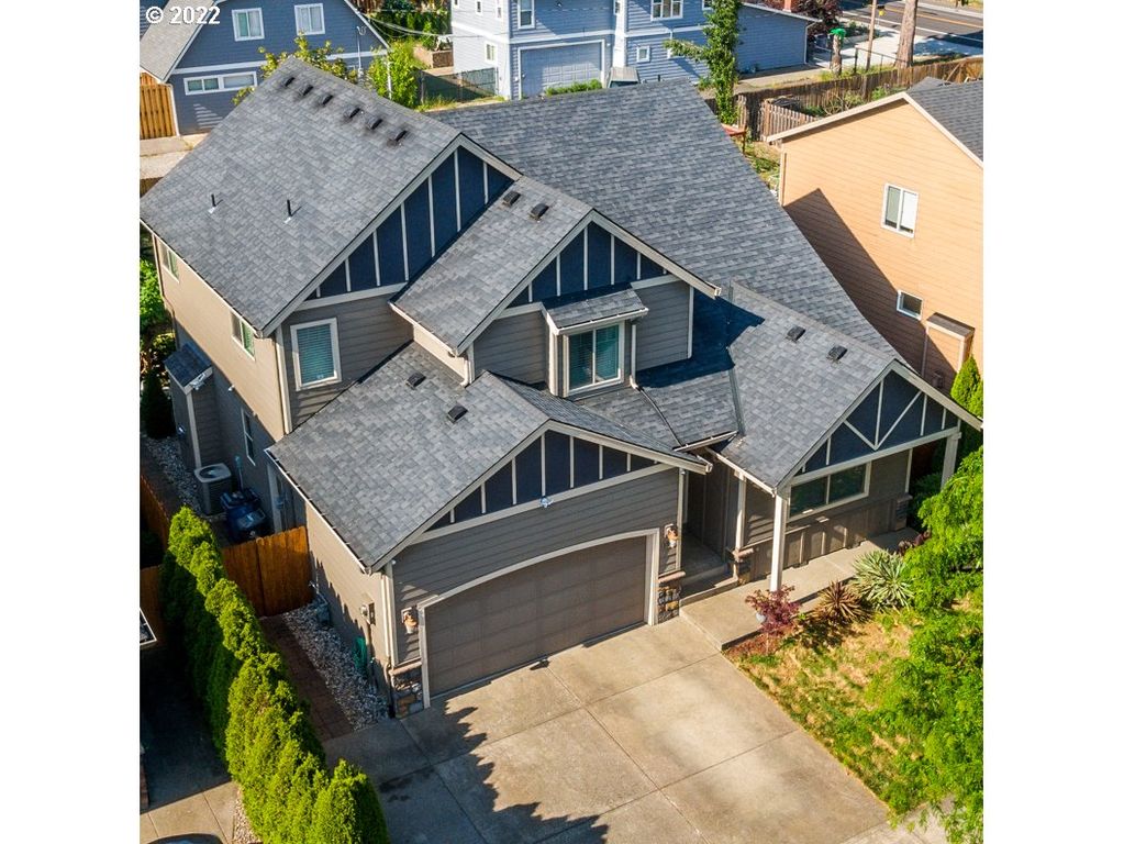 13507 SE Mall, Portland, OR 97236 - See Est. Value, Schools & More