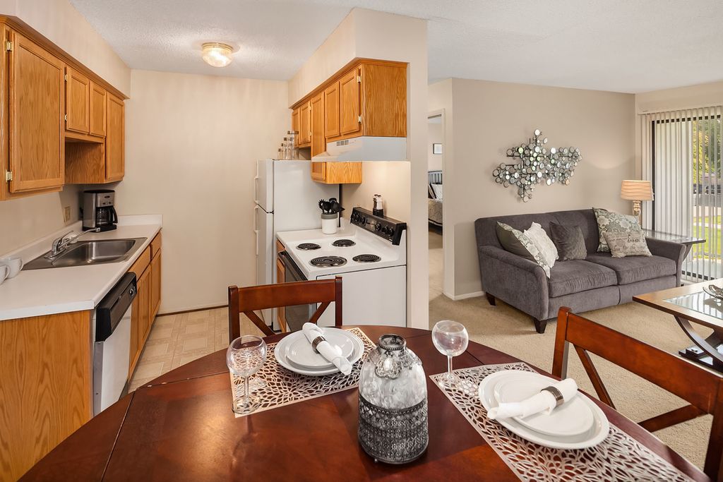 24666 Katherine Ct #2-2-318, Harrison Township, MI 48045 - See Est ...