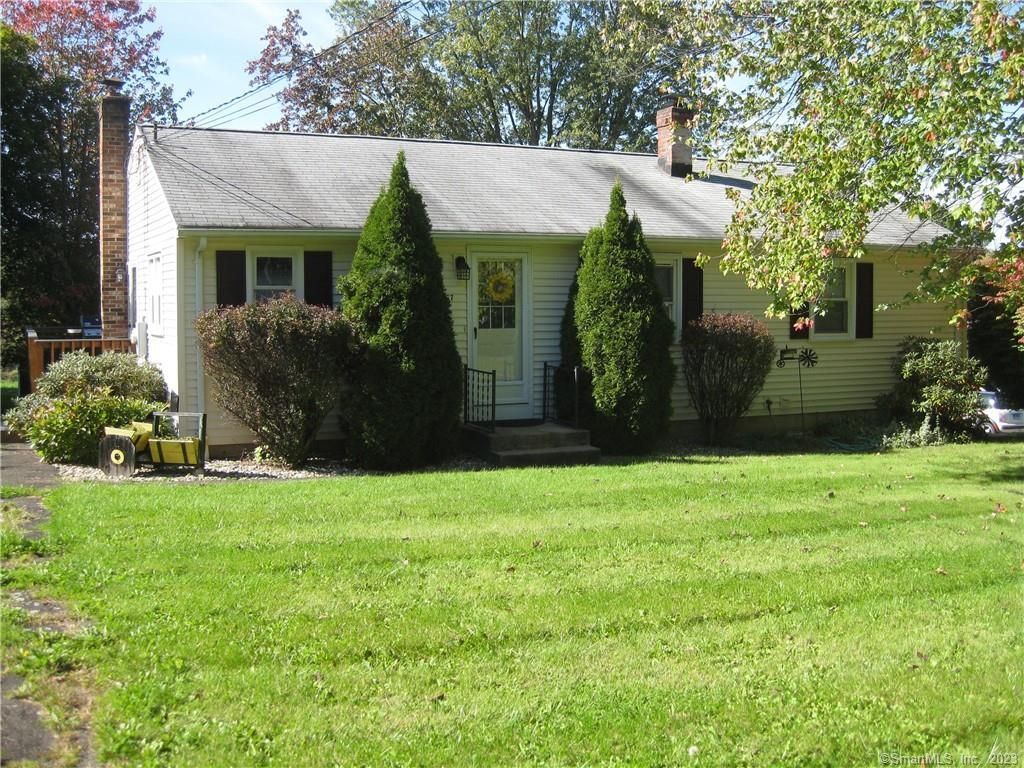 567 East Street North, Suffield, CT 06078 - See Est. Value, Schools & More