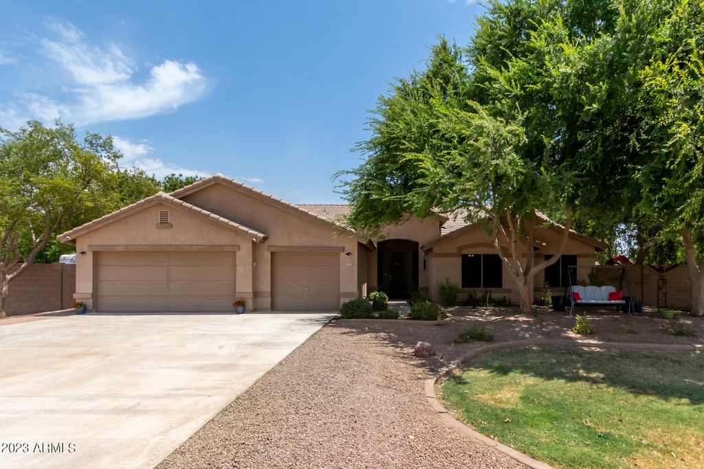 8209 N Citrus Rd, Waddell, AZ 85355 | Trulia