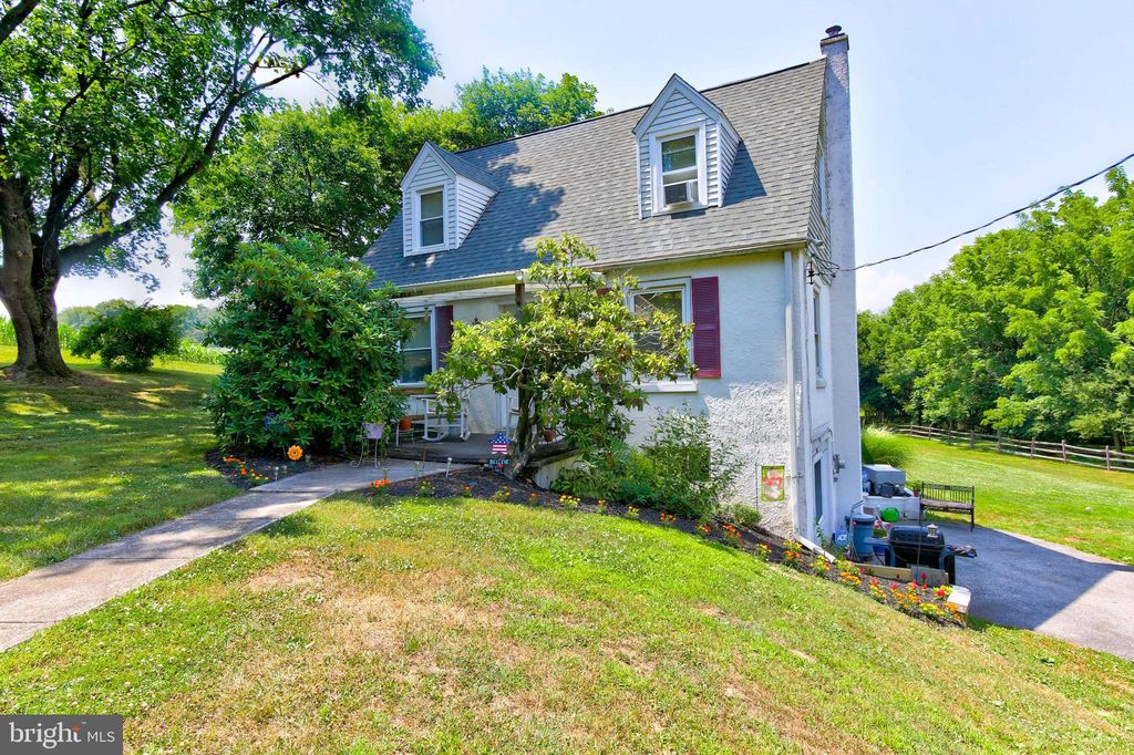 905 Street Rd, Oxford, PA 19363 - See Est. Value, Schools & More