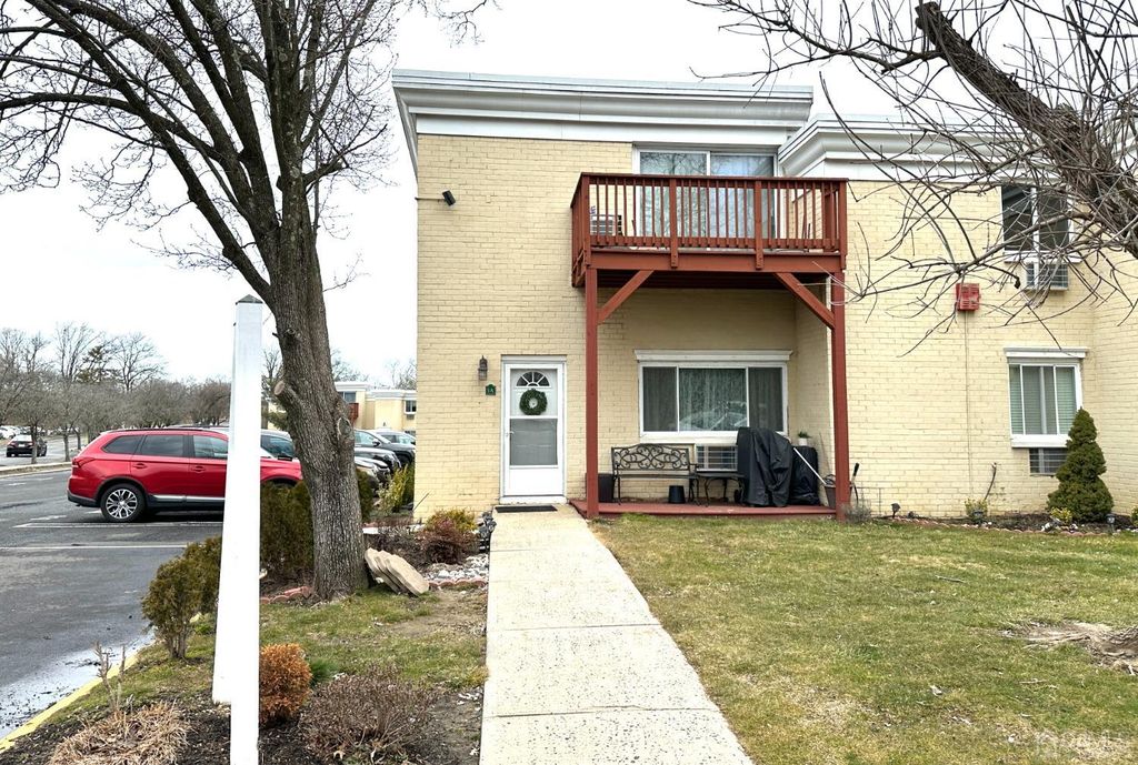 10-1A Lake Ave, East Brunswick, NJ 08816 | MLS# 2408543R | Trulia