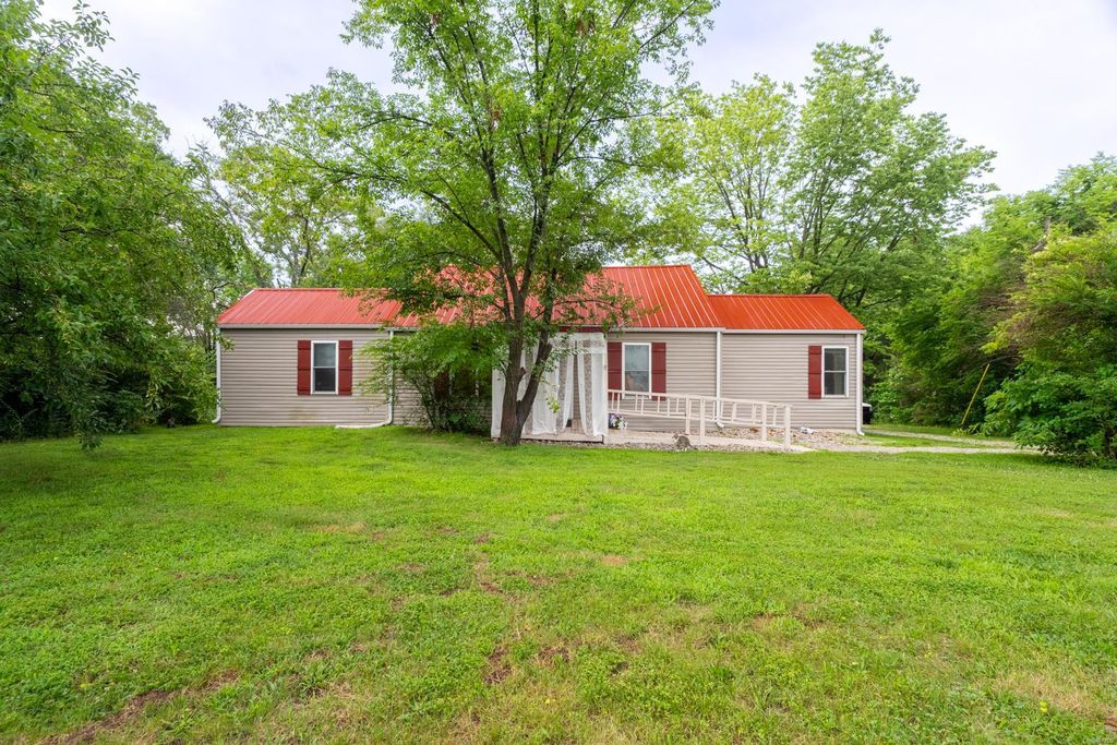 1678 N Hobby Hut Rd, Cuba, MO 65453 | MLS# 24041974 | Trulia