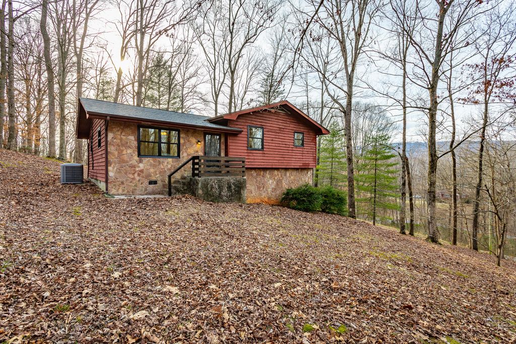 117 Fourth Way Dr, Whitwell, TN 37397 - See Est. Value, Schools & More