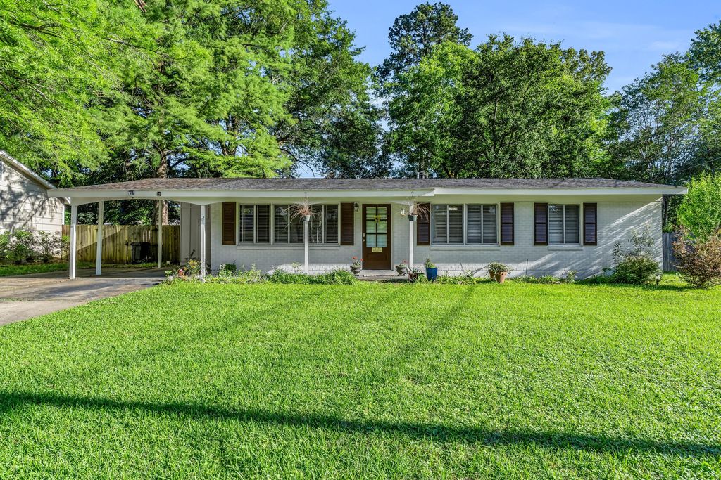 413 Sycamore St, Starkville, MS 39759 | MLS# 24-1118 | Trulia