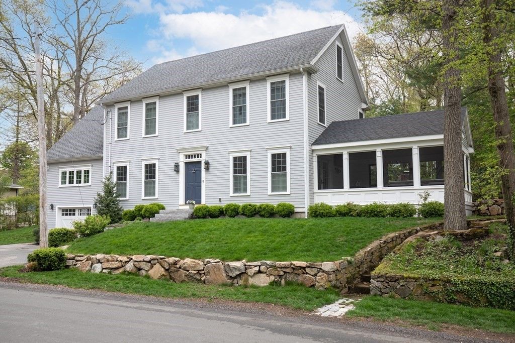 17 Croyden Rd, Hingham, MA 02043 - See Est. Value, Schools & More