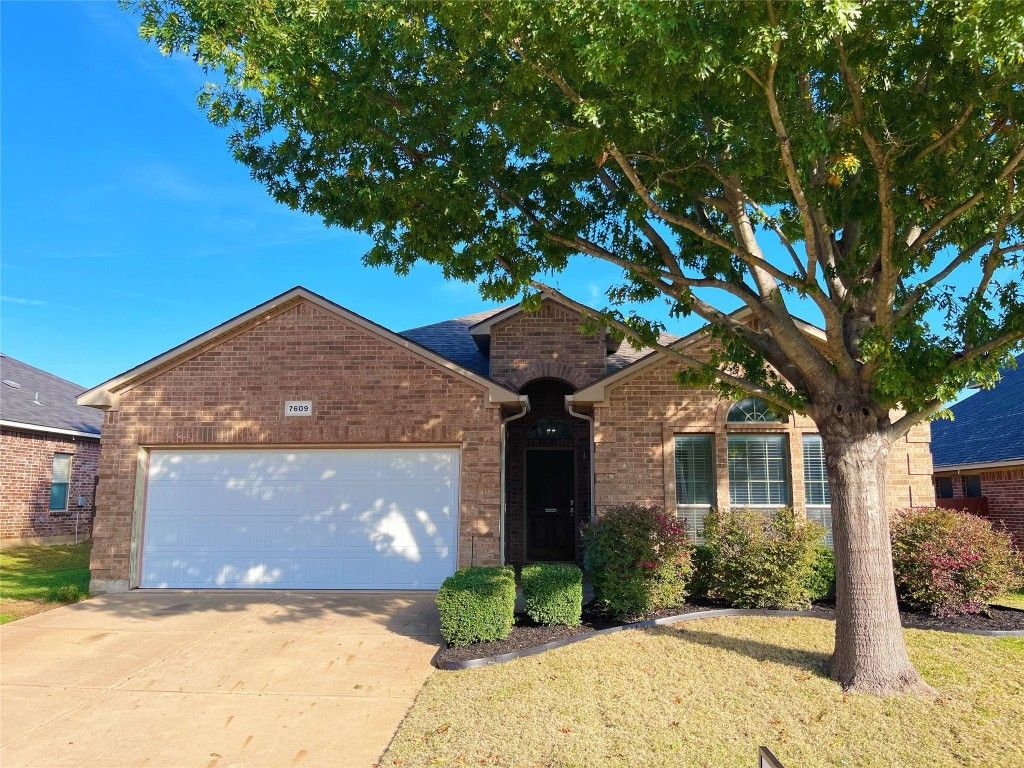 7609 White Fawn Rd, Arlington, TX 76002 - See Est. Value, Schools & More