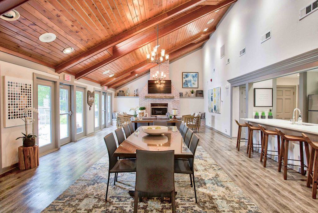 1575 Hunters Chase Dr #1500-2C, Westlake, OH 44145 - See Est. Value ...