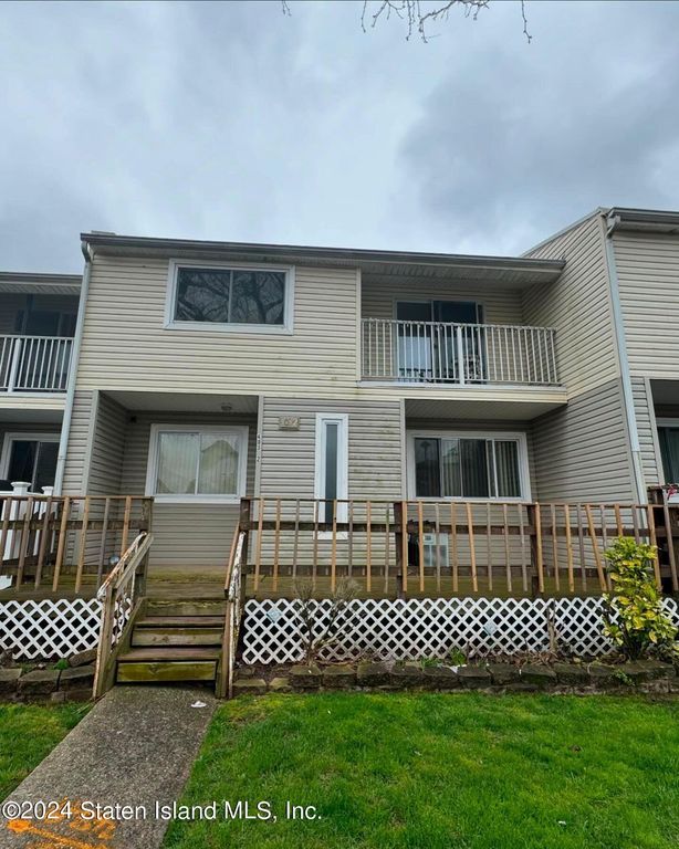 403 Willow Rd E, Staten Island, NY 10314 | MLS# 2402187 | Trulia