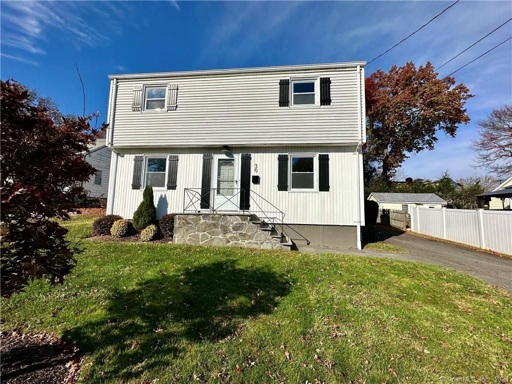 30 Broadmere Rd, Stratford, CT 06614 - See Est. Value, Schools & More
