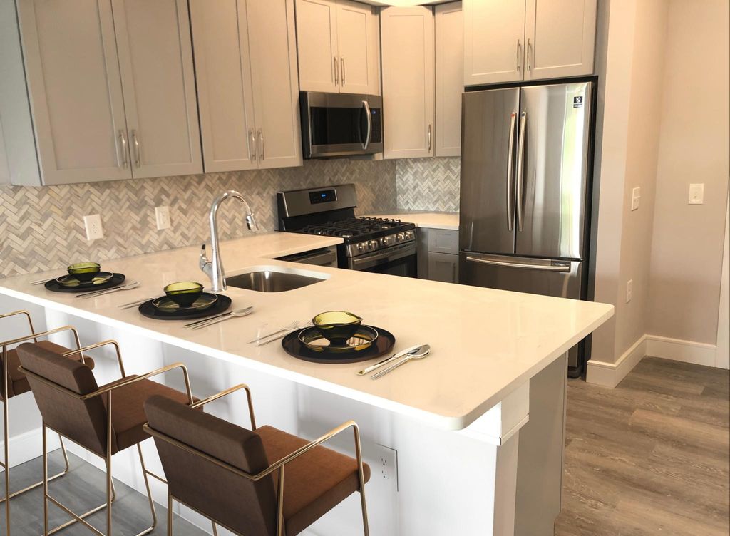 74 Pollock Ave #7d885c41a, Jersey City, NJ 07305 - See Est. Value ...