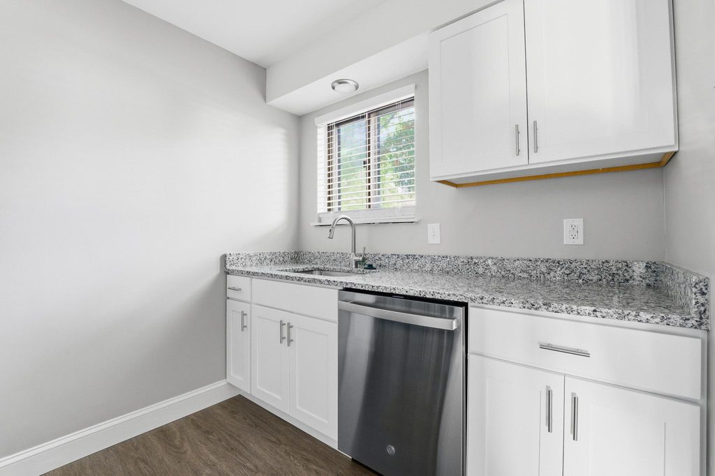 42 W Hill Rd #CAR053C, New Bedford, MA 02740 | Trulia