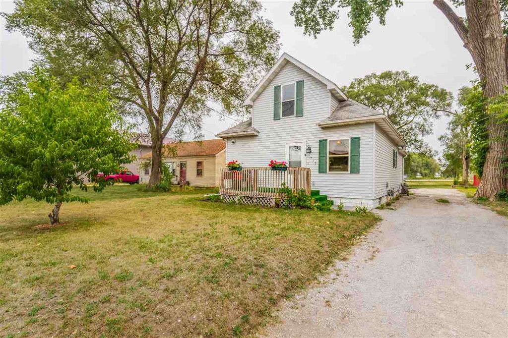 1710 Burton Ave, Waterloo, IA 50703 | Trulia