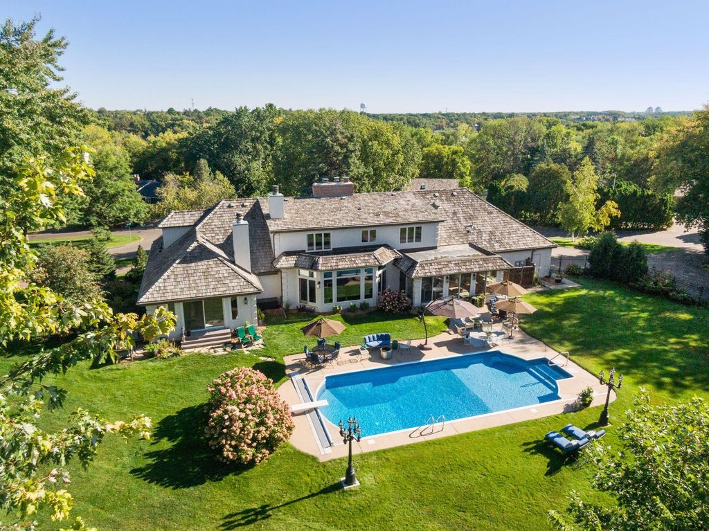 335 Peavey Rd, Wayzata, MN 55391 - See Est. Value, Schools & More