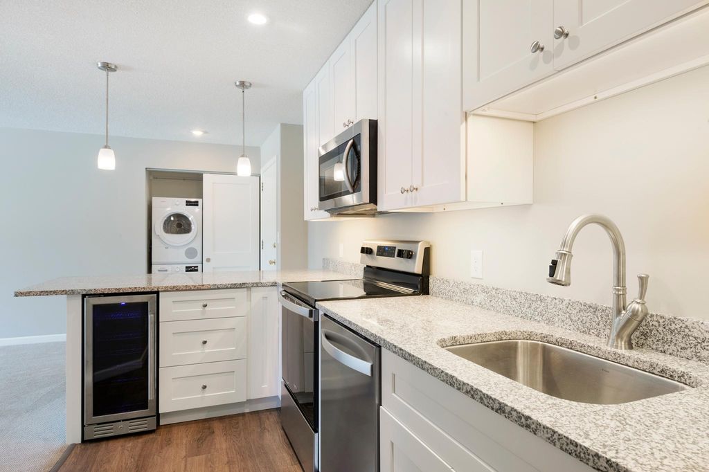 4177 Shoreline Dr #224, Spring Park, MN 55384 - See Est. Value, Schools ...