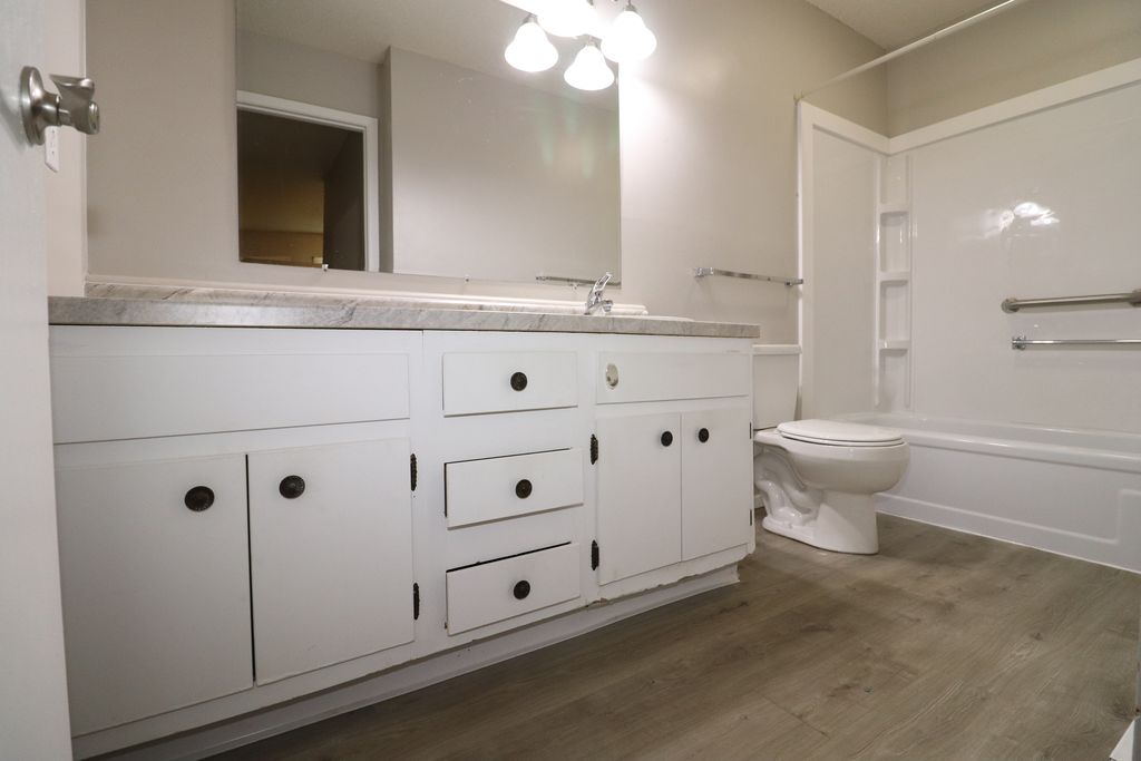 23053 Main St #13, Reeds Spring, MO 65737 - Trulia | Trulia