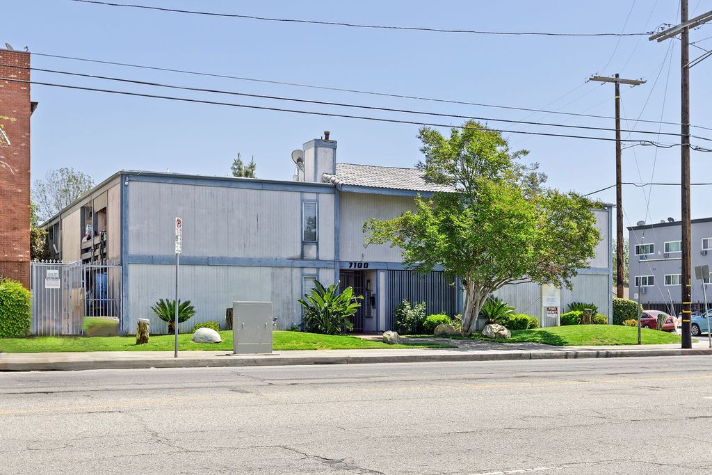 Woodman - Van Nuys, CA | Trulia