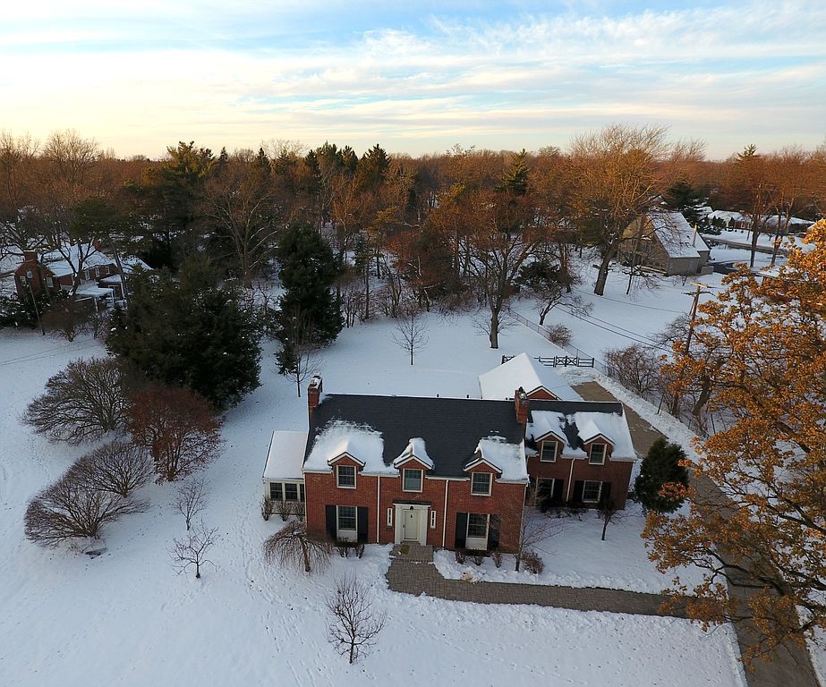 4334 Forestview Dr, Toledo, OH 43615 - See Est. Value, Schools & More