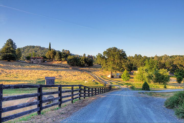 14681 Oak Meadow Rd, Penn Valley, CA 95946 - See Est. Value, Schools & More