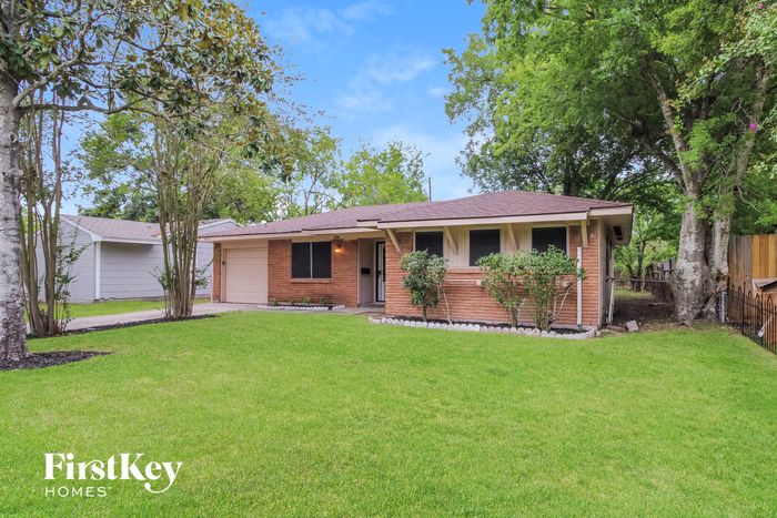 4415 Akard St, Houston, TX 77047 | Trulia