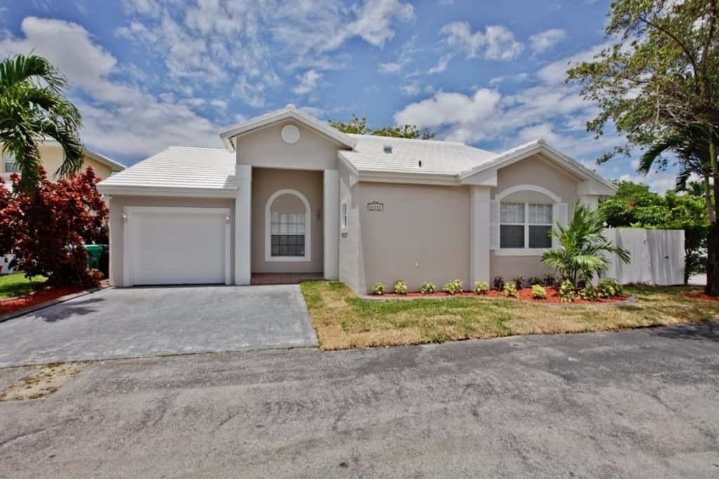 11242 SW 64th Ln, Miami, FL 33173 - See Est. Value, Schools & More