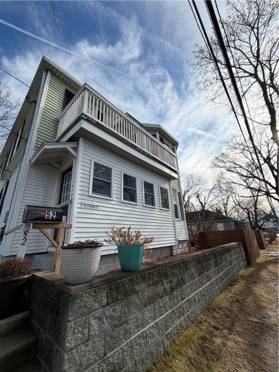 52 Southern St #2, Cranston, RI 02920 - Trulia | Trulia