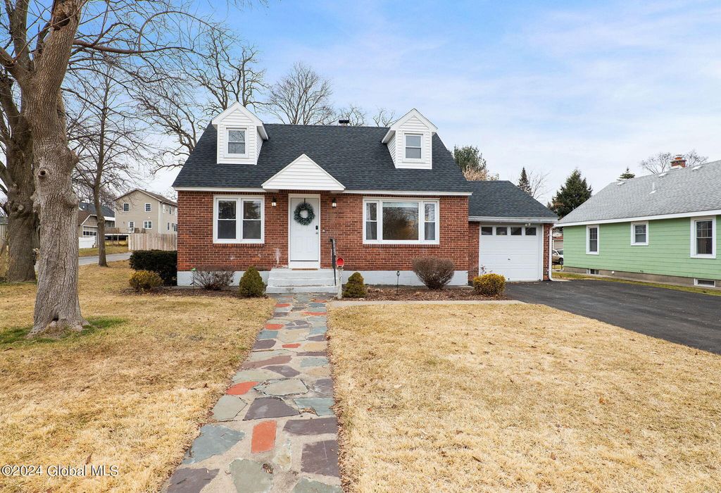 2135 Neil Street, Schenectady, NY 12306 - See Est. Value, Schools & More