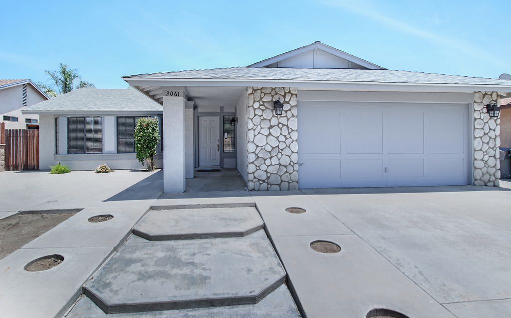 2061 River Rd, Perris, CA 92570 - See Est. Value, Schools & More