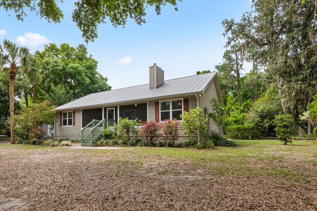 6802 SW 13th St, Gainesville, FL 32608 - See Est. Value, Schools & More