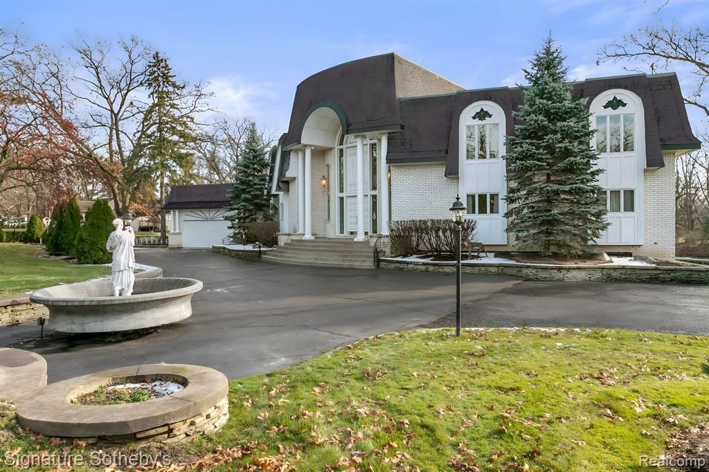 2300 24 Mile Rd, Utica, MI 48316 - See Est. Value, Schools & More