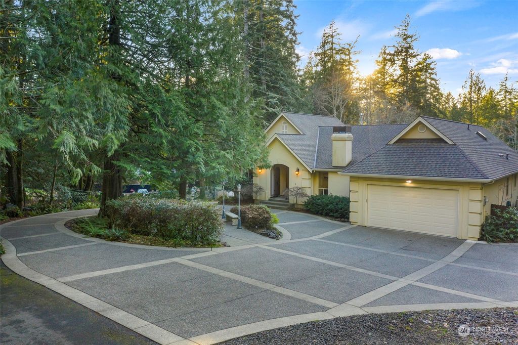 6529 Cooper Point Road NW, Olympia, WA 98502 | MLS# 2199519 | Trulia