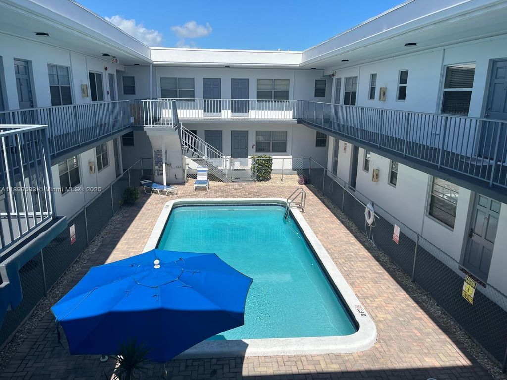 30 SE 4th Ave #21, Hallandale, FL 33009 | Trulia