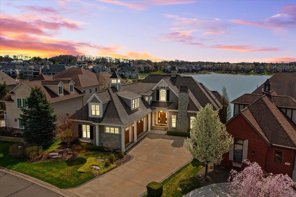 8403 Boulder Shores Dr, South Lyon, MI 48178 | MLS# 24020288 | Trulia