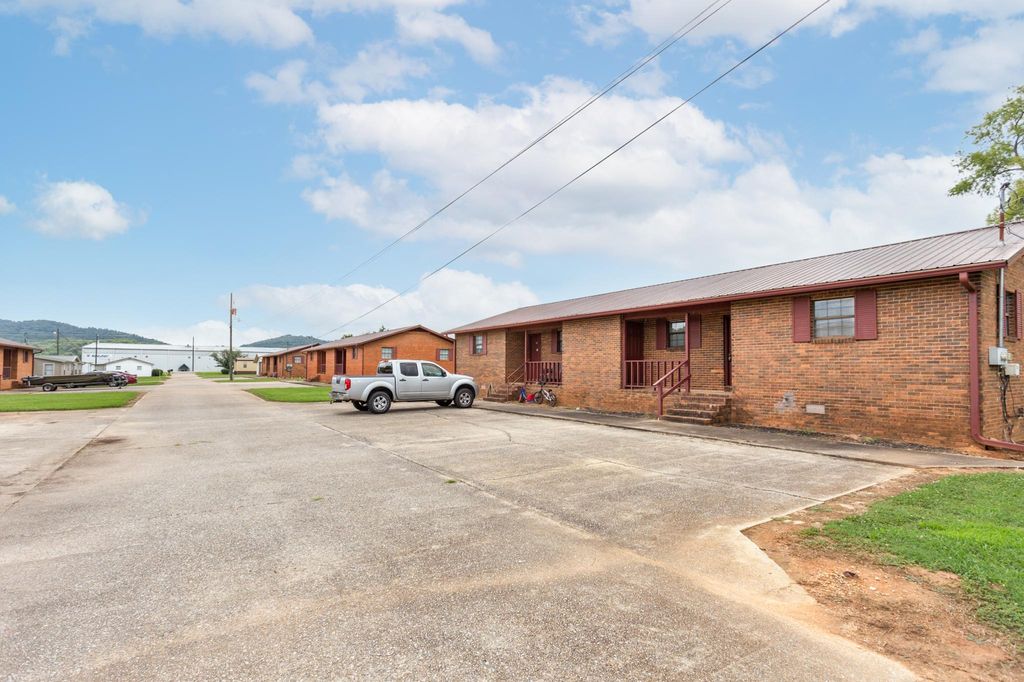 5421 McIntosh Rd #C1, Oxford, AL 36203 - See Est. Value, Schools & More
