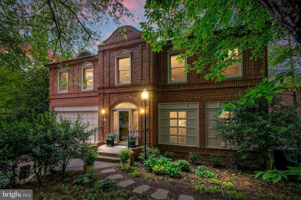 4603 Foxhall Cres NW, Washington, DC 20007 - See Est. Value, Schools & More
