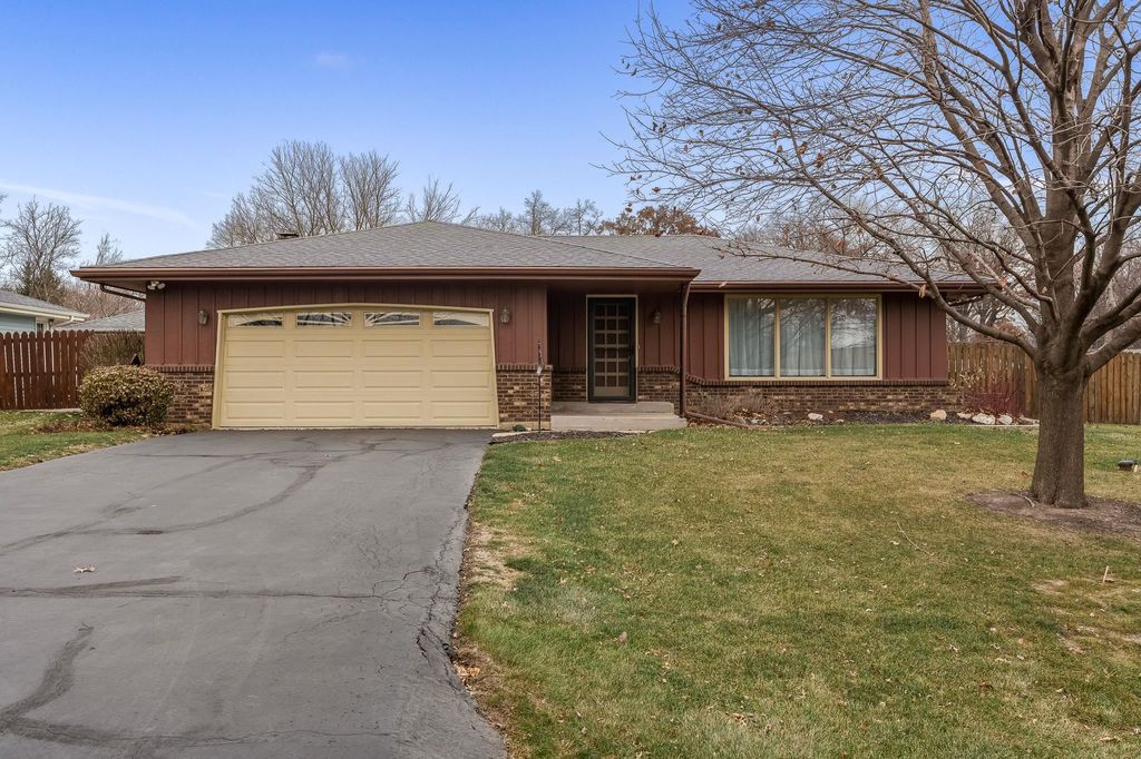 6404 Graydon Rd, Rockford, IL 61109 - See Est. Value, Schools & More