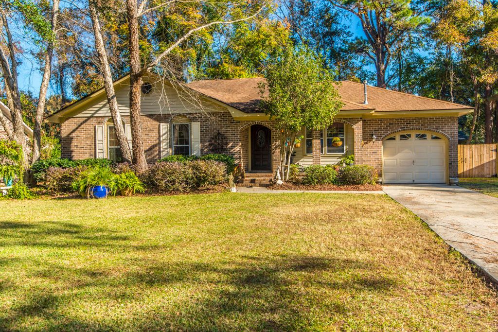 2888 Ashley River Rd, Charleston, SC 29414 - See Est. Value, Schools & More