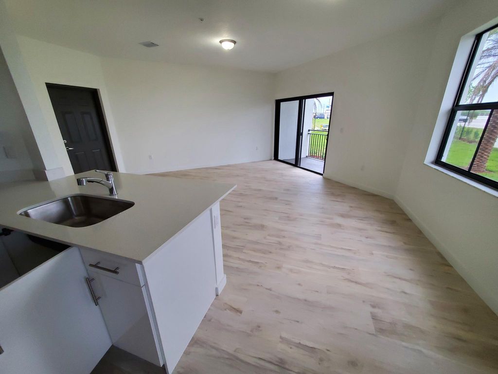 15650 SW 136th St #106, Miami, FL 33196 | Trulia