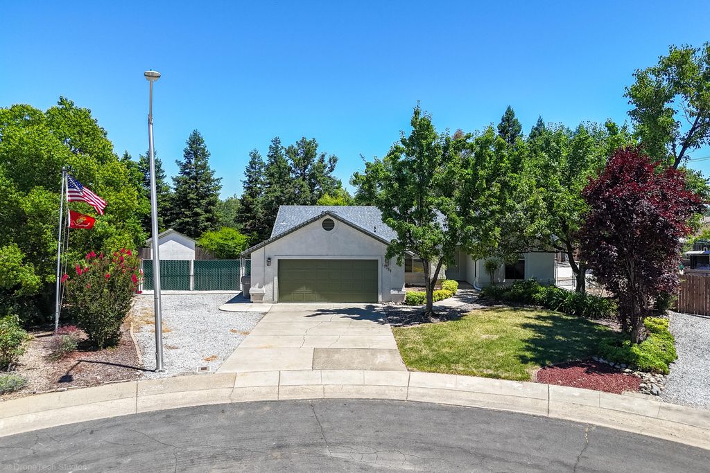 19399 Richsan Ct, Redding, CA 96003 - See Est. Value, Schools & More