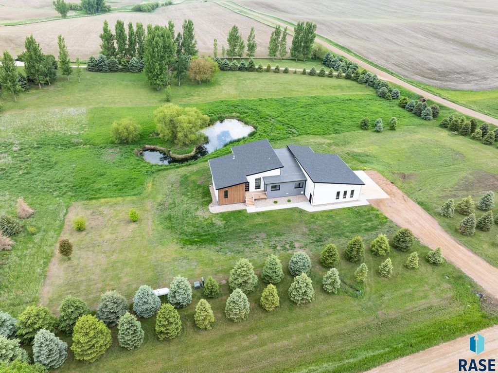 48503 256th St, Garretson, SD 57030 | MLS# 22508518 | Trulia