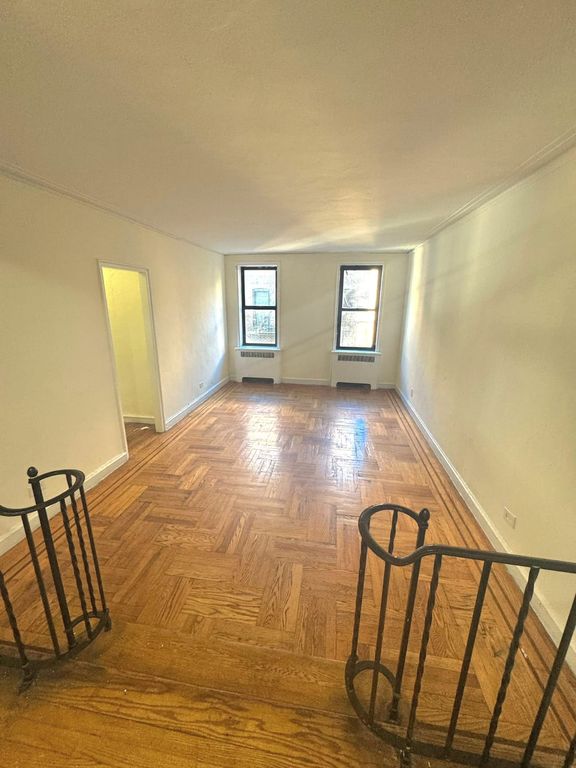 301 E 193rd St #3F, Bronx, NY 10458 | Trulia