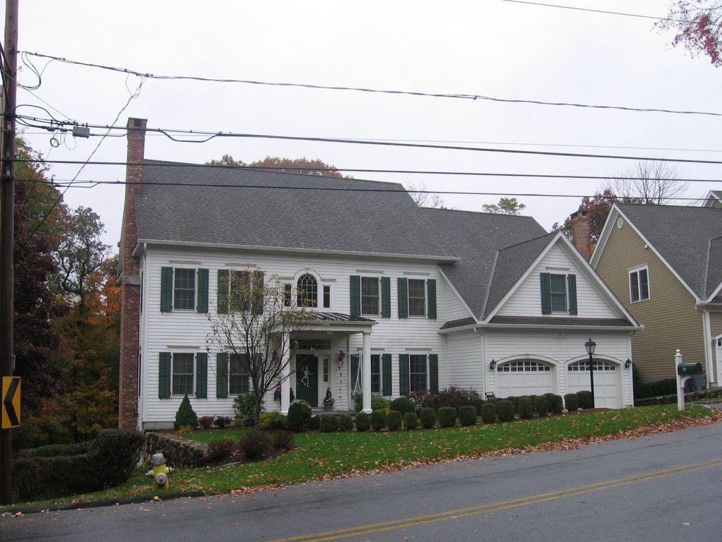 76 Riverside Ln, Riverside, CT 06878 - See Est. Value, Schools & More