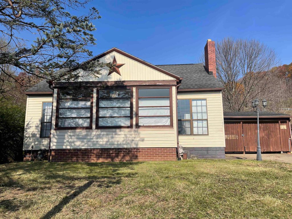 181 Township Road 1043, Chesapeake, OH 45619 - See Est. Value, Schools ...