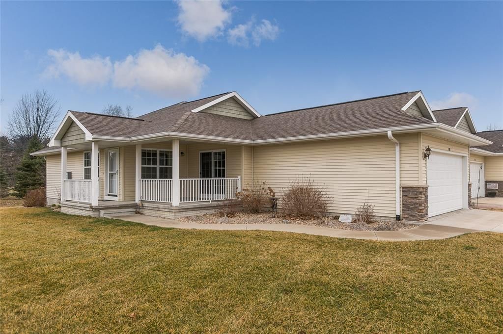 1303 Crescent View Dr NE, Cedar Rapids, IA 52402 - See Est. Value, Schools & More