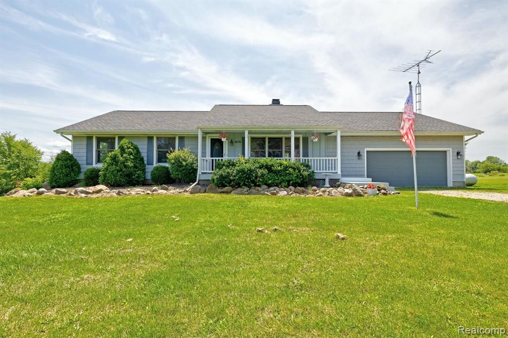 1676 Greenwood Rd, Lapeer, MI 48446 | Trulia