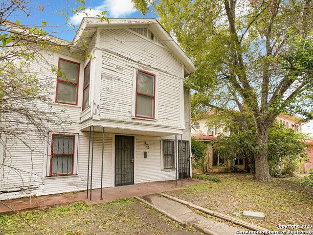 425 N Pine St, San Antonio, TX 78202 - See Est. Value, Schools & More