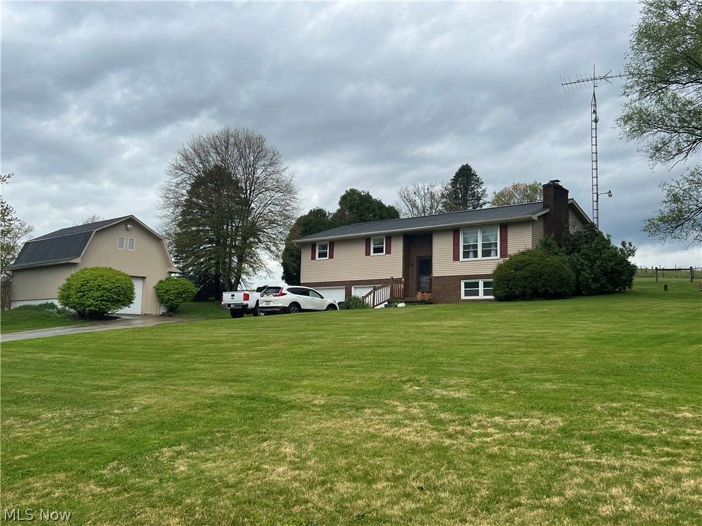 4137 Crooked Run Rd NW, New Philadelphia, OH 44663 | Trulia